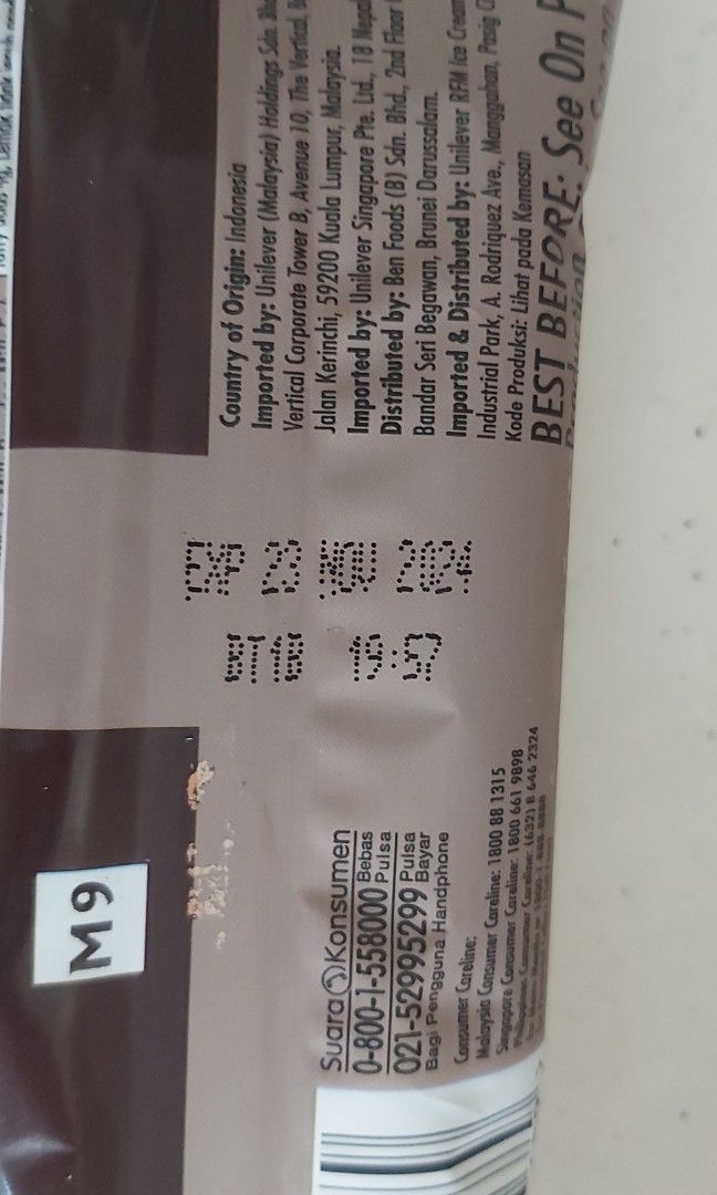 Magnum Classic Belgian chocolate ice cream, Food & Drinks, Chilled ...