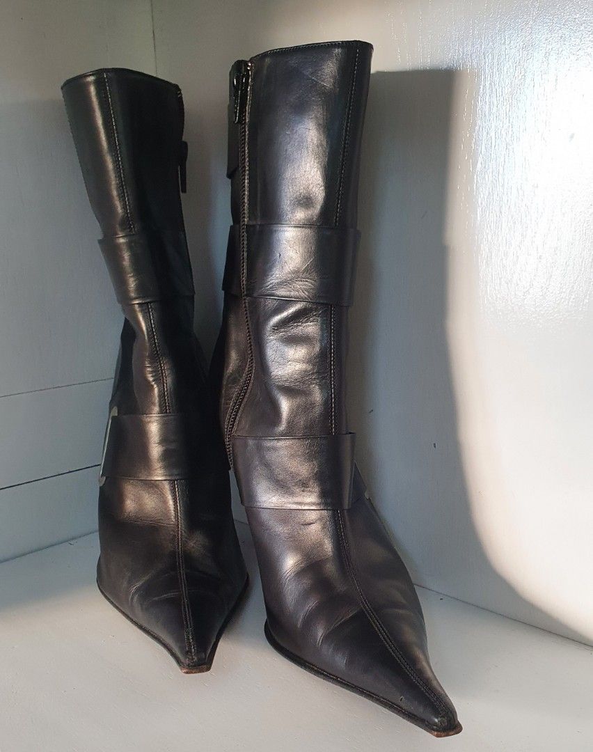 Mario Bruni Boots for women on Carousell