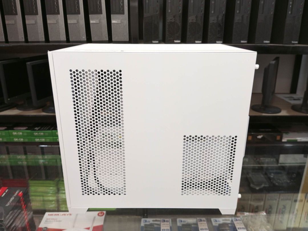 MATX TEMPERED CASE KEYTECH ROBIN MINI WHITE, Computers & Tech, Parts ...