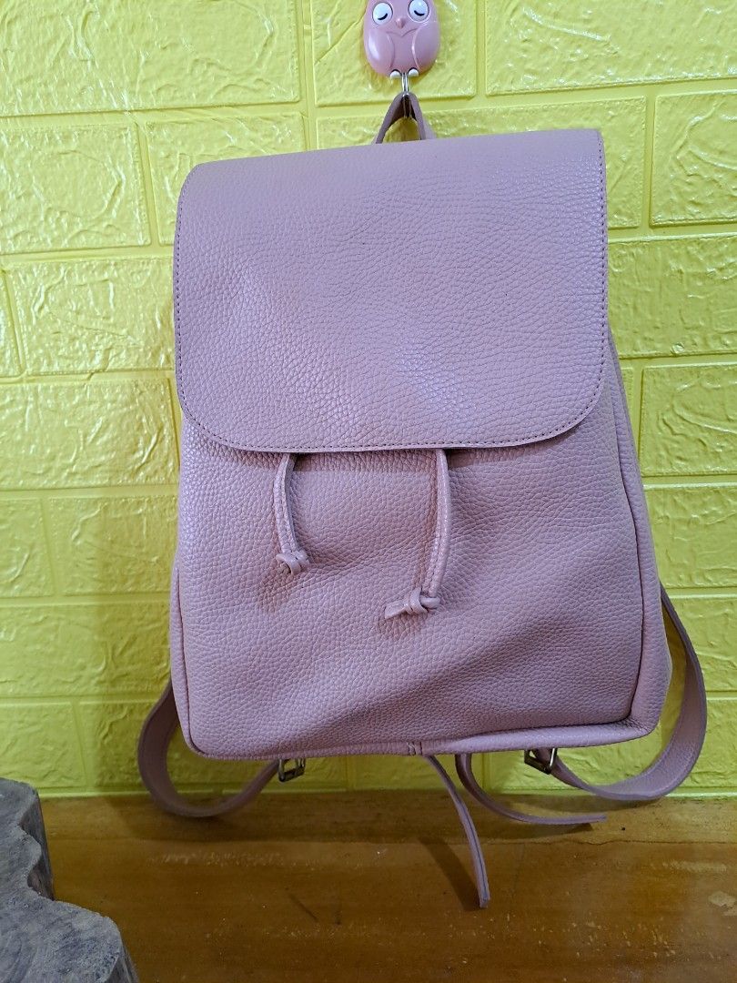 Miniso Backpack, Barang Mewah, Tas & Dompet di Carousell