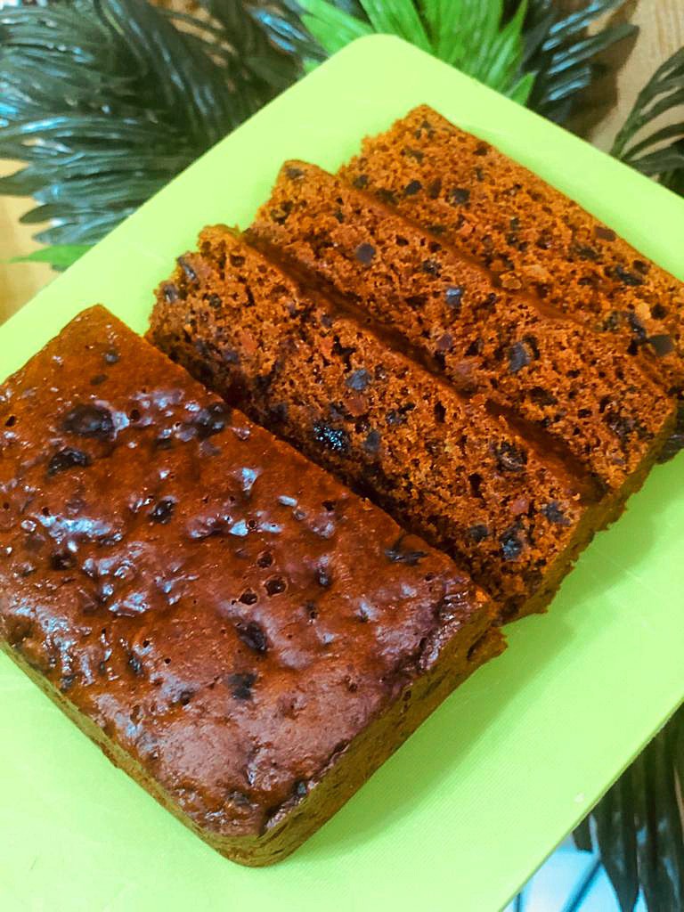 Moist Fruit Cake For Raya, Food & Drinks, Homemade Bakes on Carousell