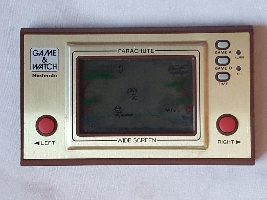 Nintendo Game & Watch Parachute Wide Screen Handheld Game 1981, Hobbies ...