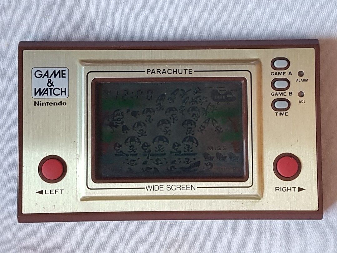 Nintendo Game & Watch Parachute Wide Screen Handheld Game 1981, Hobbies ...