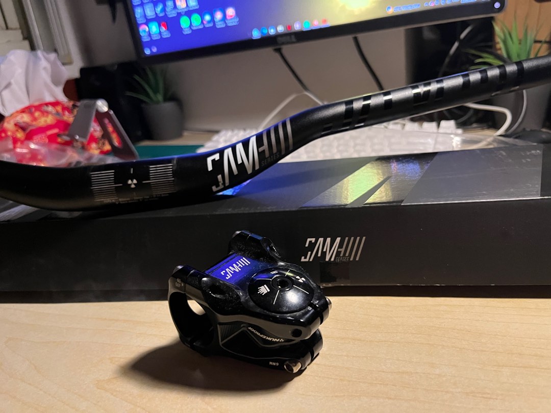Nukeproof Sam Hill Cockpit, Sports Equipment, Bicycles & Parts, Parts ...