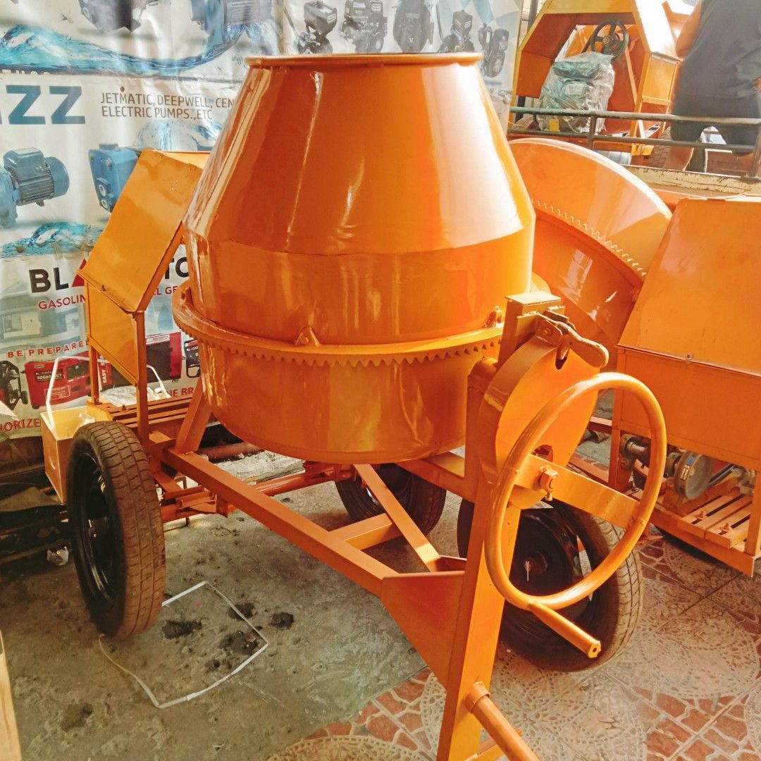 One bagger heavy duty mixer, Commercial & Industrial, Construction ...