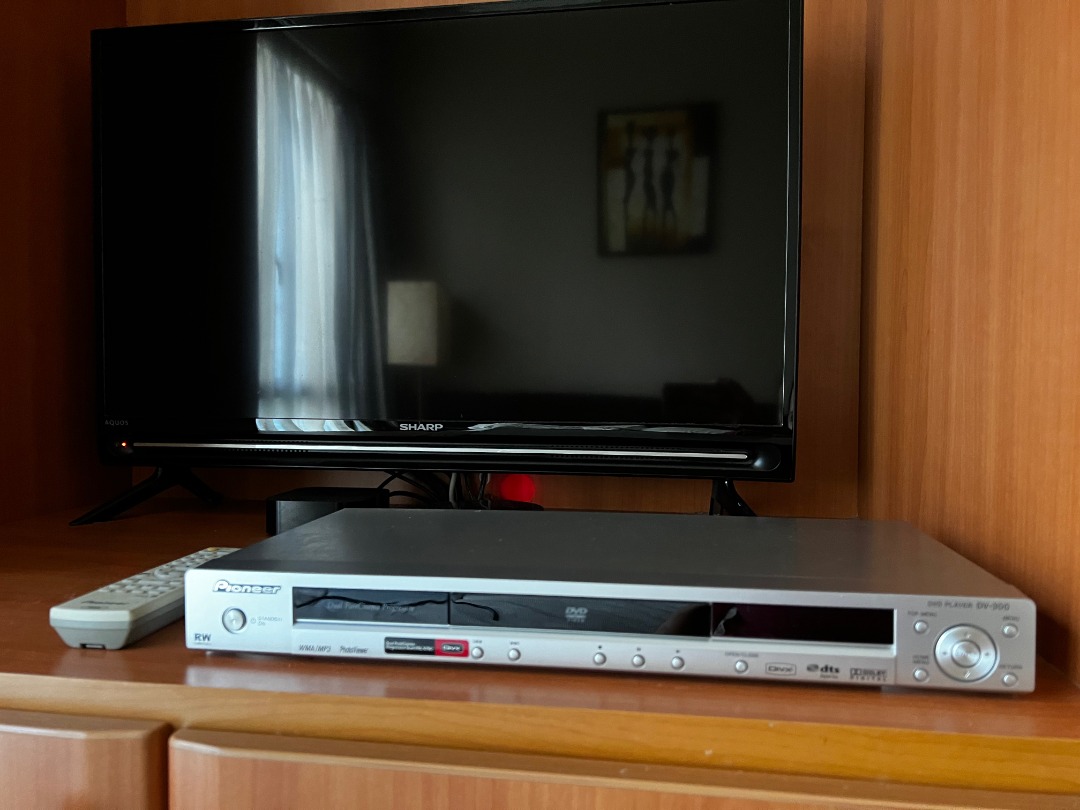 Pioneer DVD Player with remote, TV & Home Appliances, TV ...