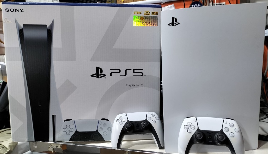 Preowned Sony PS5 Disc version + Free 1 PS5 Selected Game, Video Gaming ...