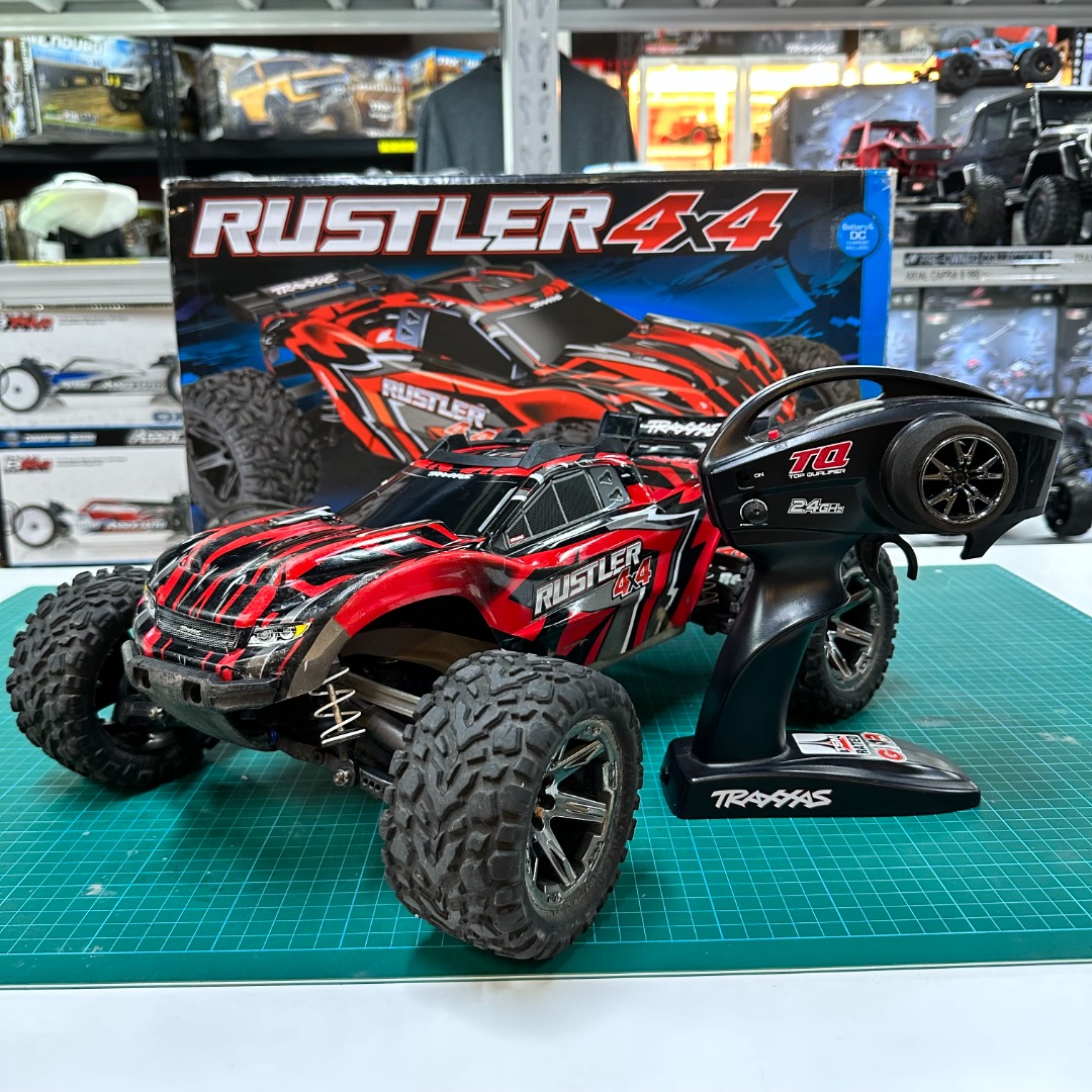 [PRE-OWNED] TRAXXAS RUSTLER 4X4 RTR BRUSHED STADIUM MONSTER RC TRUCK ...