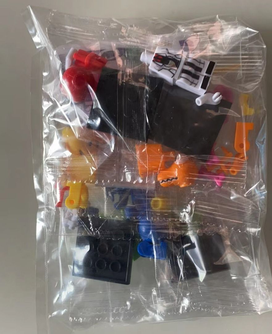 Rainbow Friends Lego Roblox Toppers / Figurines (6 Pcs a Set), Hobbies ...