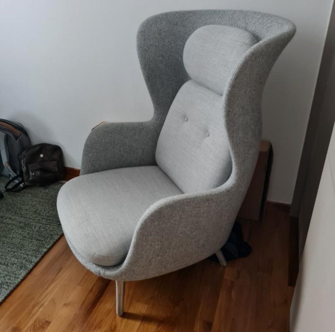 Ro Lounge Chair from Fritz Hansen, Furniture & Home Living, Furniture ...