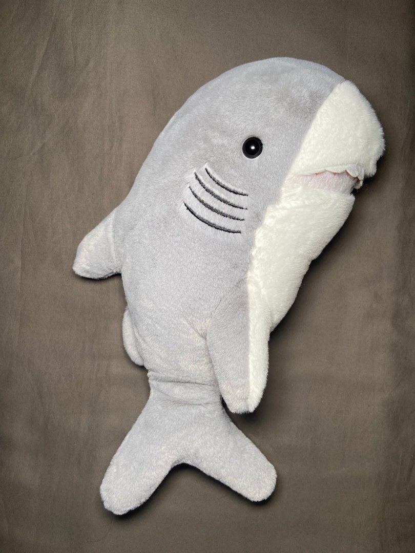 SHARK FUN CLAW, Hobbies & Toys, Toys & Games on Carousell