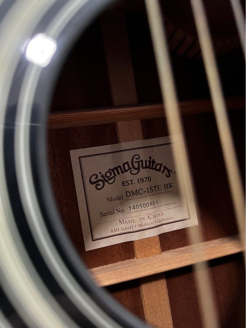 Sigma Acoustic Guitar, Hobbies & Toys, Music & Media, Musical ...