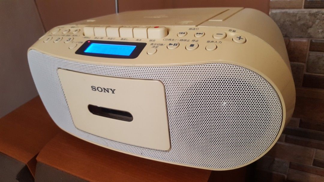 SONY CD Cassette Radio Player, Audio, Portable Music Players on Carousell