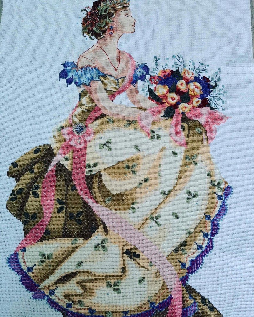 SPRING QUEEN CROSS STITCH on Carousell