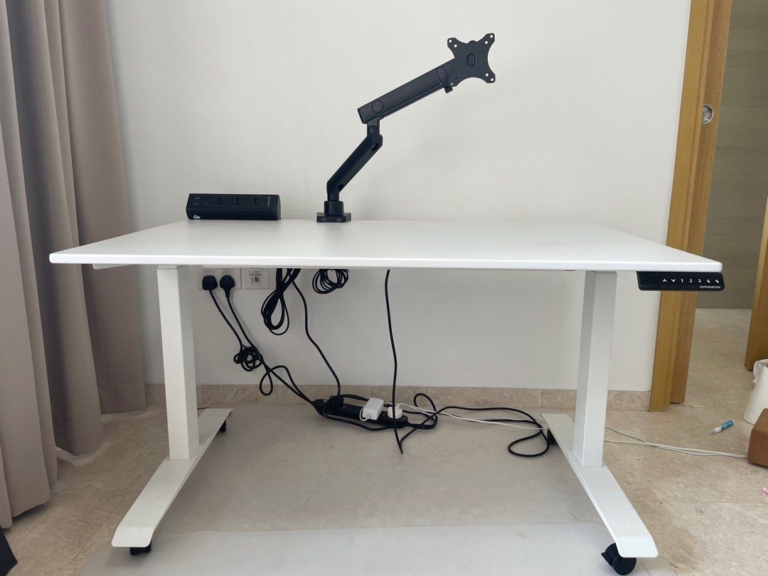 Omnidesk Pro 2020 small white - Standing Desk with Monitor arm (Arc ...