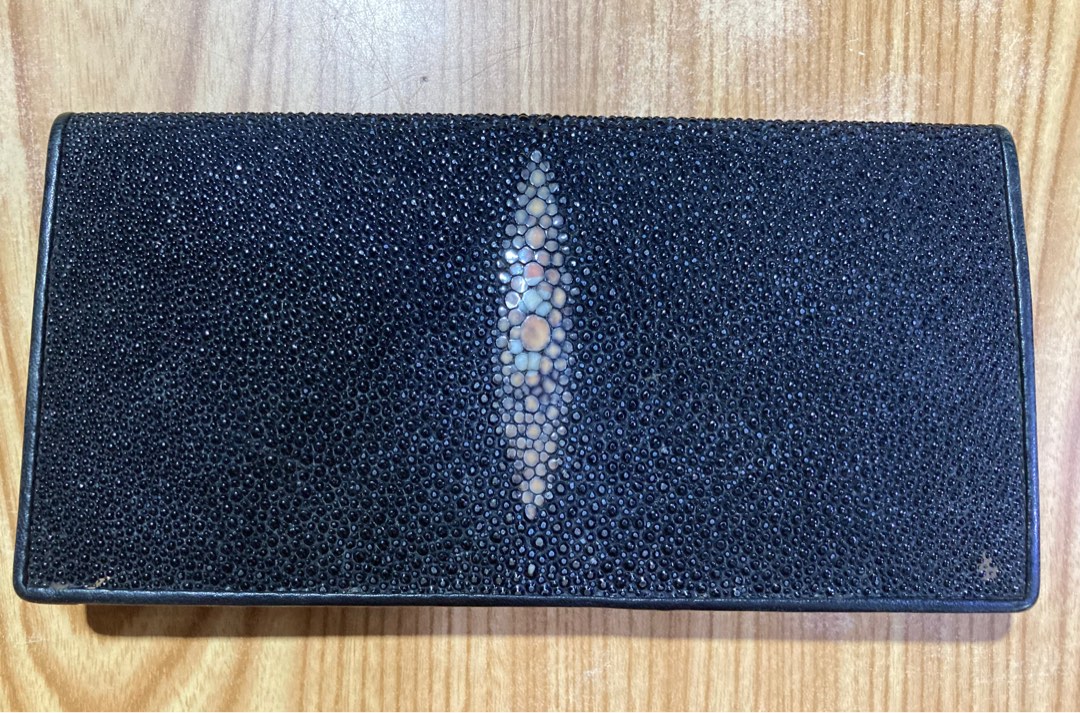 Stingray black long wallet, Women's Fashion, Bags & Wallets, Wallets ...