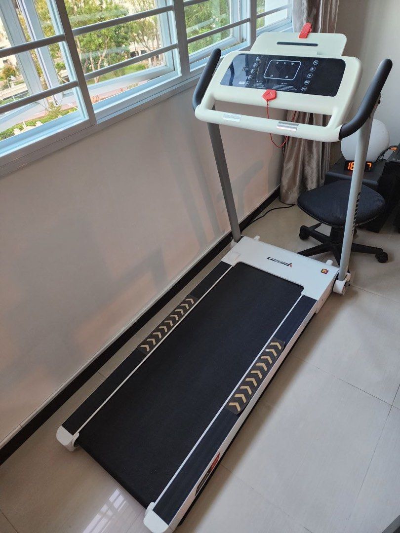 Threadmill, Sports Equipment, Exercise & Fitness, Cardio & Fitness ...