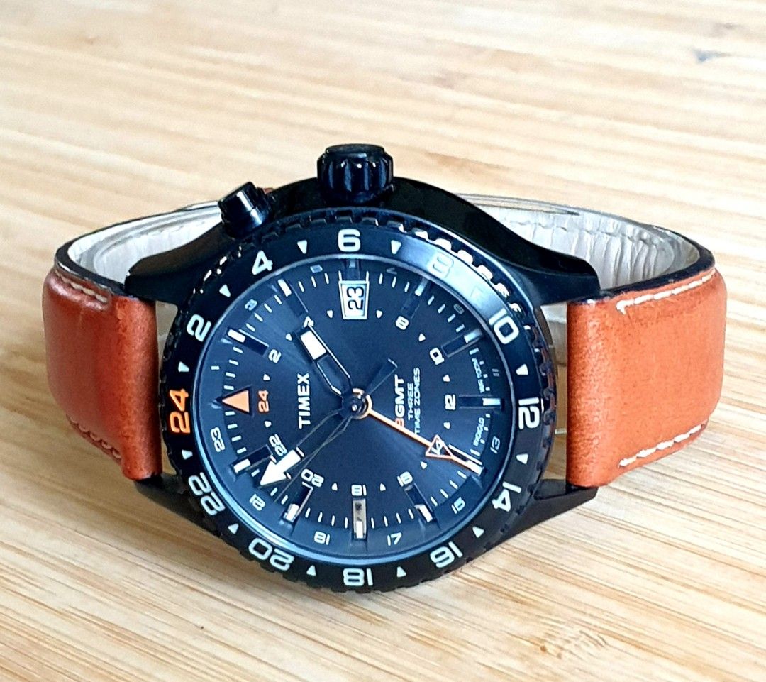 Timex 3GMT Watch. 3 Time zones. Seldom used. Leather Strap. New battery ...