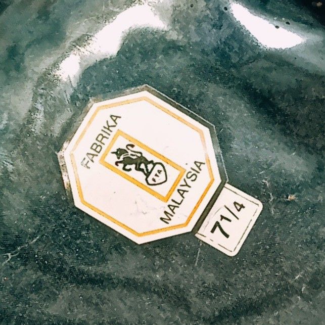 Topi Kastam Lama, Men's Fashion, Watches & Accessories, Cap & Hats on ...