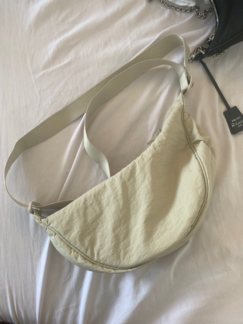 Ver. 1 Uniqlo Dumpling / Round Mini Shoulder Bag on Carousell