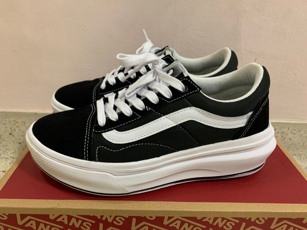VANS Old Skool Overt Comfycush, Women's Fashion, Footwear, Sneakers on ...