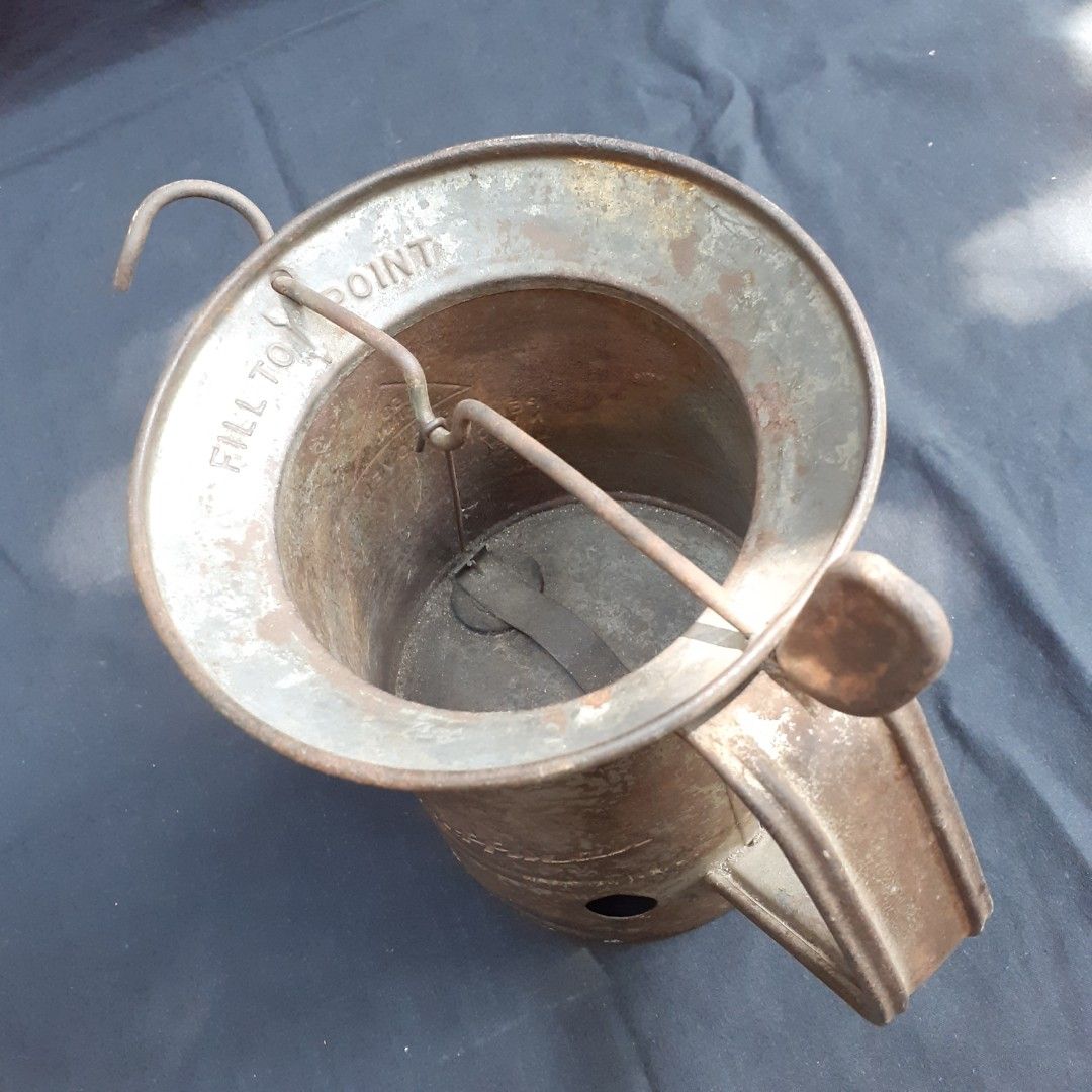 Vintage tin measuring cup HUFFMAN, Antik, Pajangan di Carousell
