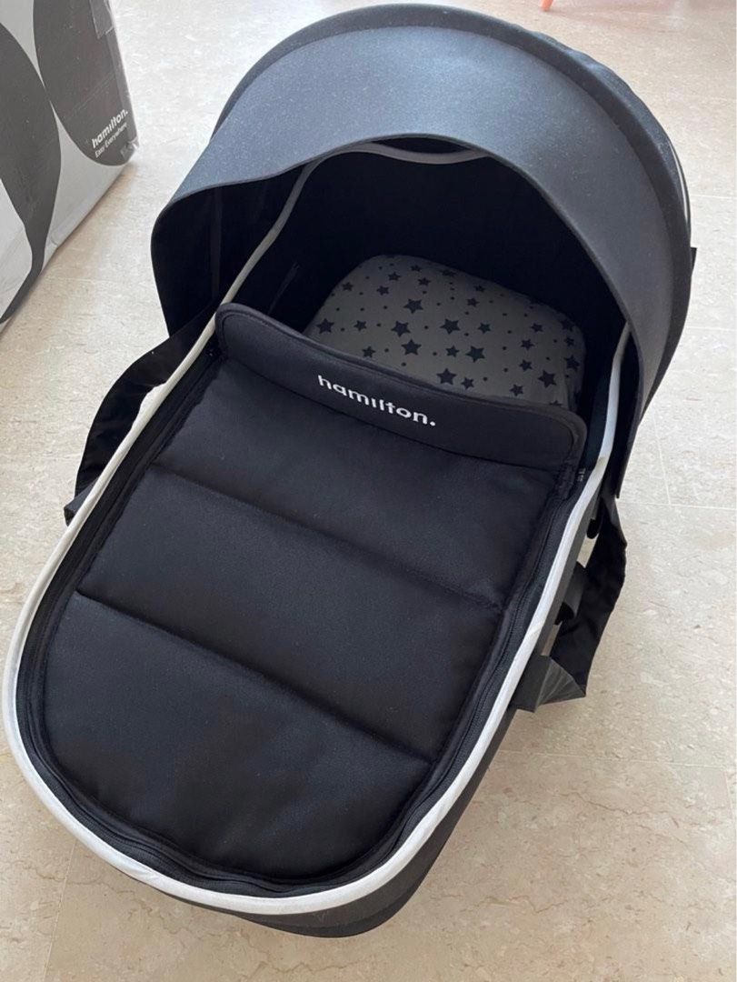X1 Hamilton Baby Bassinet with Adaptor, Babies & Kids, Going Out ...
