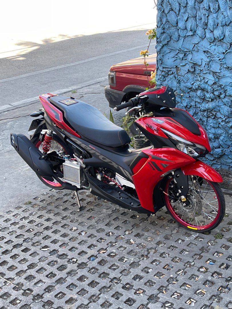 Yamaha Aerox V2 Non Abs 2022 Red 600+km ODO, Motorbikes, Motorbikes for ...