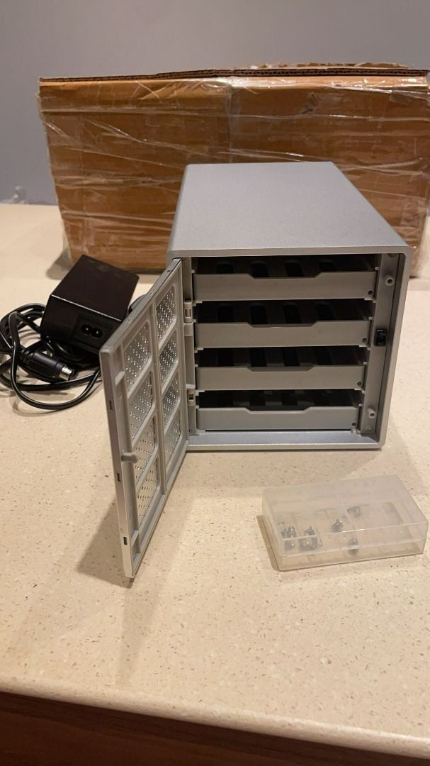 3624) Yottamaster 4 Bay Hard Drive Enclosure, Aluminum External SATA ...