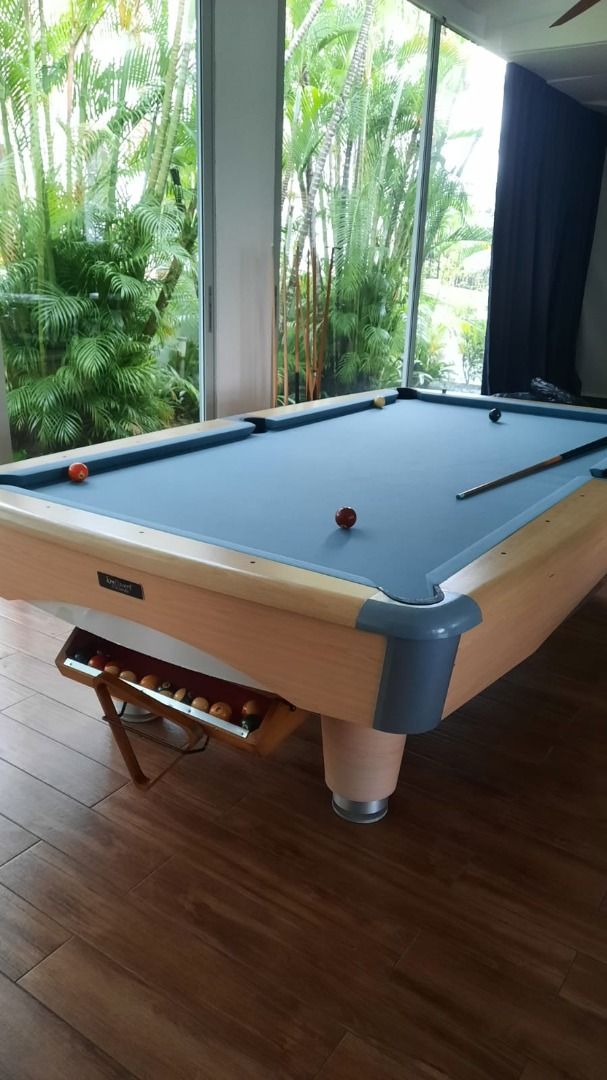 9 ft Pool Table + Free Cue Rack, Sports Equipment, Sports & Games ...