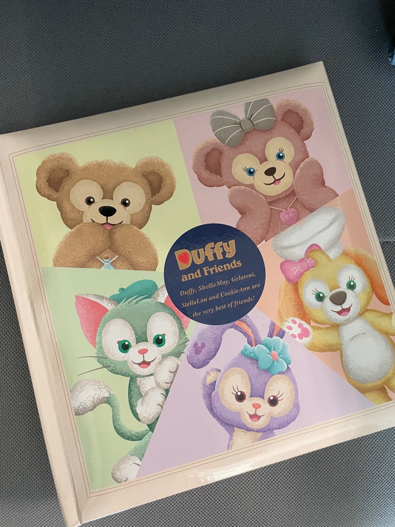 香港迪士尼 Duffy & Friend 簽名簿 貼紙簿, 興趣及遊戲, 手作＆自家設計, 其他 - Carousell