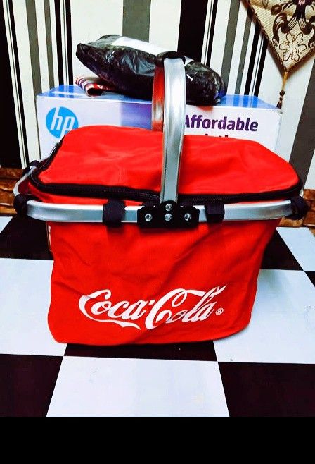 BEG PICNIC COCA COLA, Sports Equipment, Hiking & Camping on Carousell