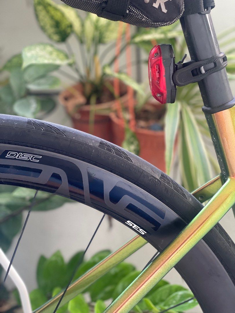 BMC RoadMachine Road Bike Size 47, Sports Equipment, Bicycles & Parts ...