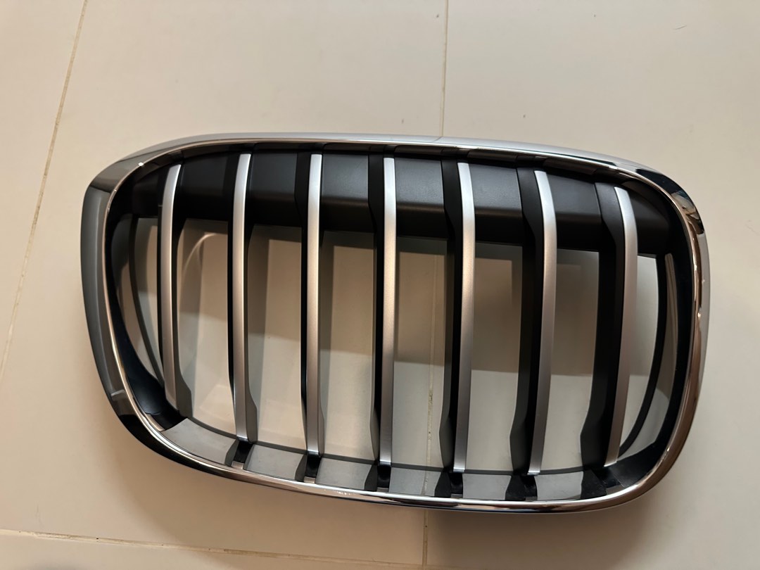 BMW X1 (2017) F48 front grill, Car Accessories, Accessories on Carousell