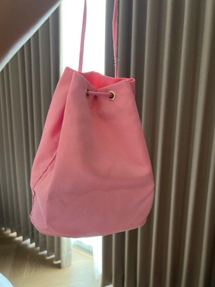 Dior vip bag, Fesyen Wanita, Tas & Dompet di Carousell