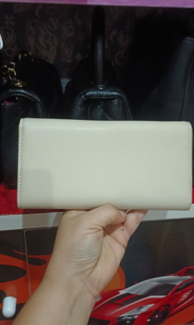 Dompet Basic Elle Original cek detail baca deskripsi, Fesyen Wanita ...