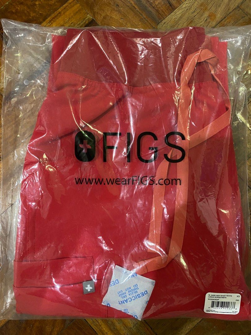 Figs limited edition pop red, Women's Fashion, Bottoms, Other Bottoms ...
