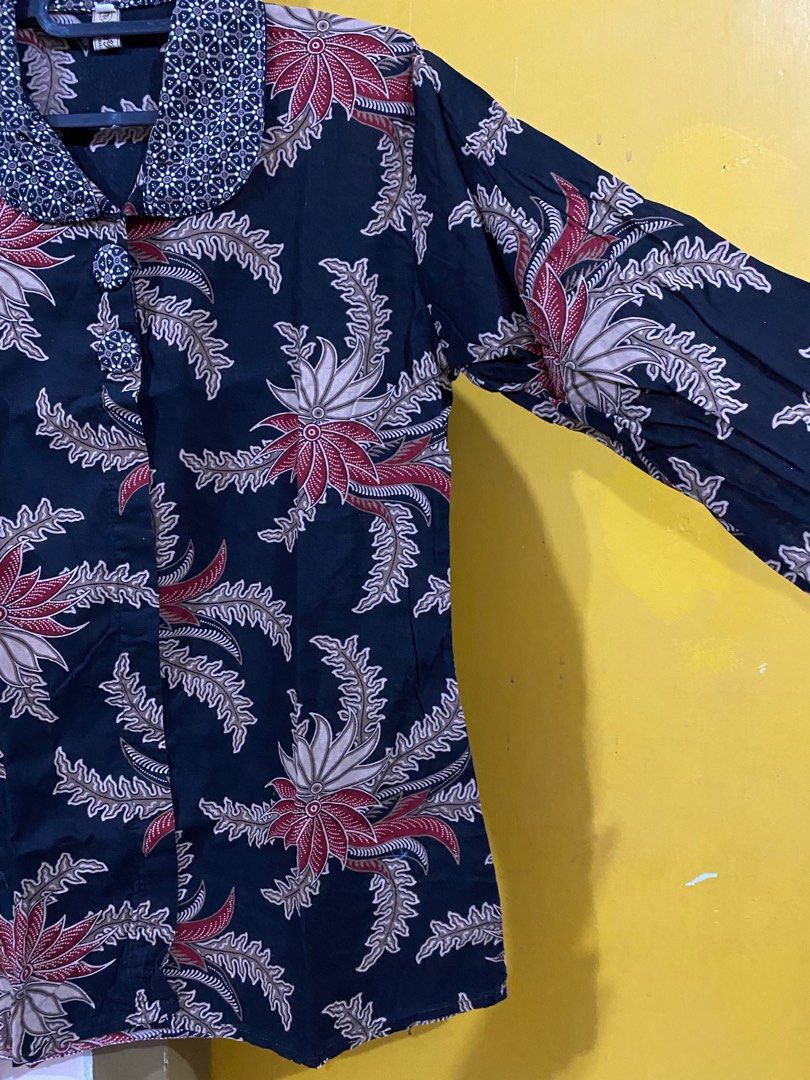 (FREE ONGKIR) BATIK HITAM, Fesyen Wanita, Pakaian Wanita, Atasan di ...