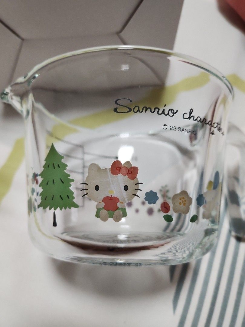 Hello Kitty Glass Measuring Cup, Furniture & Home Living, Kitchenware ...