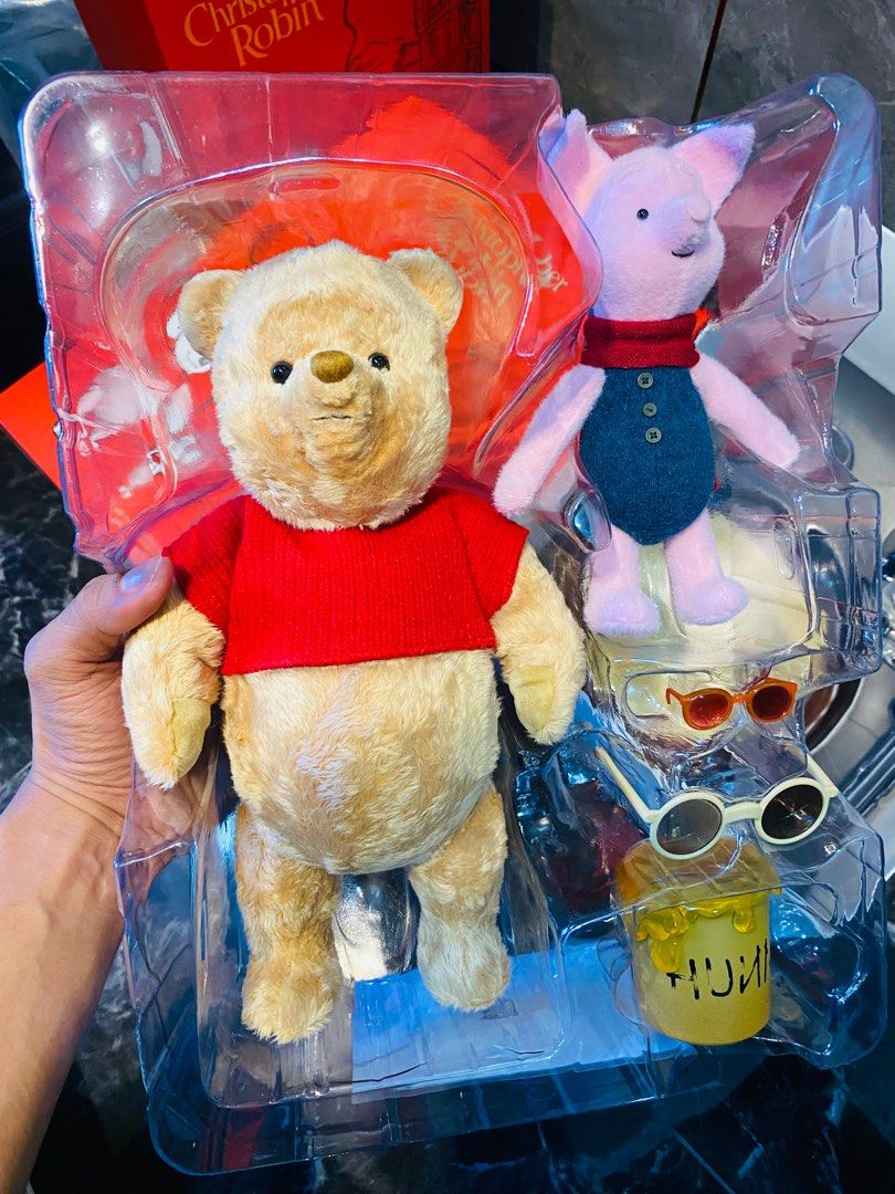 Hot Toys Christopher Robin / Winnie The Pooh (Rare), Hobbies & Toys ...