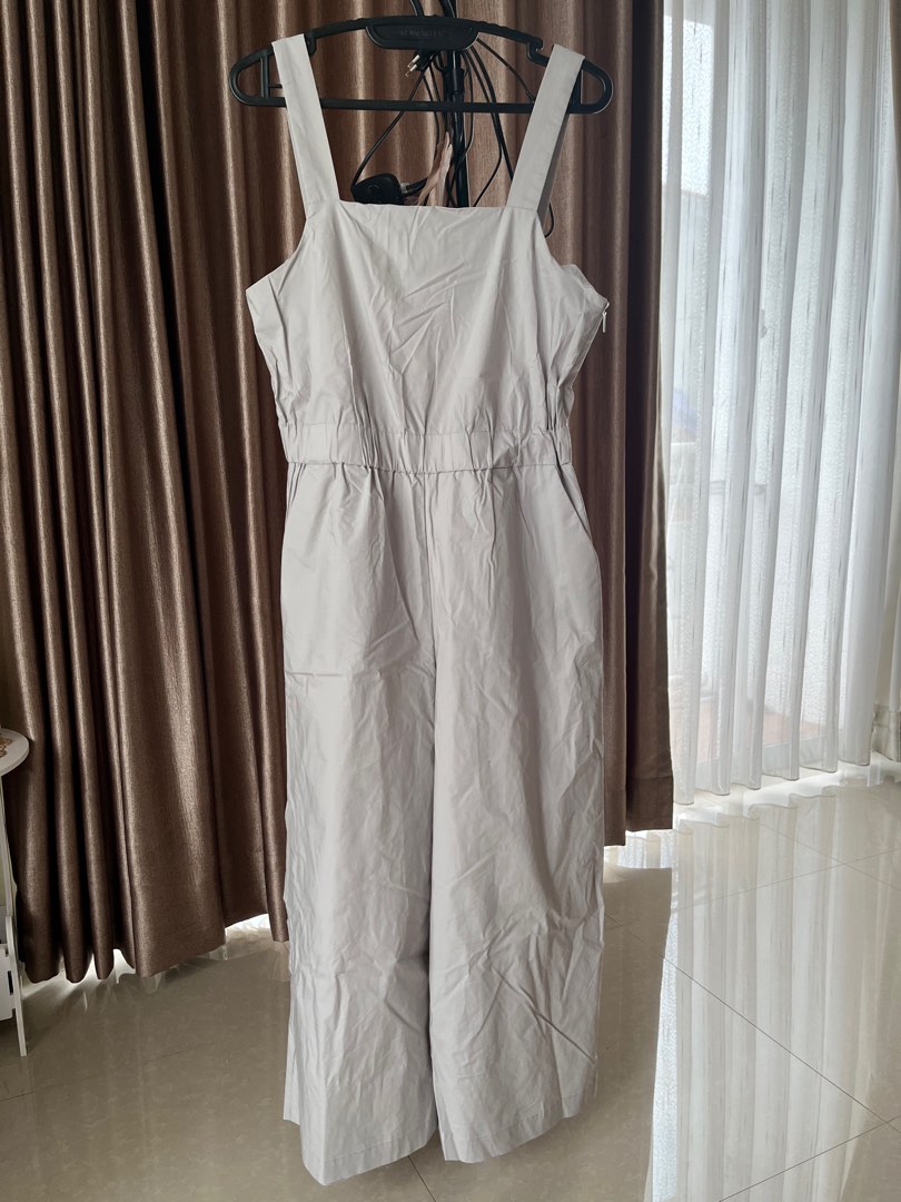 Jumpsuit Mango, Fesyen Wanita, Pakaian Wanita, Jumpsuits di Carousell