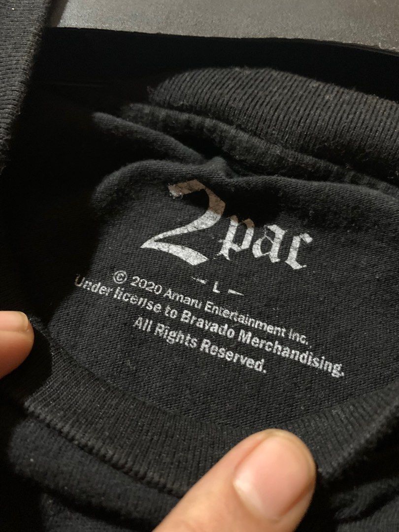 kaos 2pac tupac shakur official merch 2020, Fesyen Pria, Pakaian ...