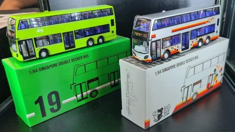 Last set Singapore SMRT & Tower Transit Double Decker Scale 1/64 set by ...