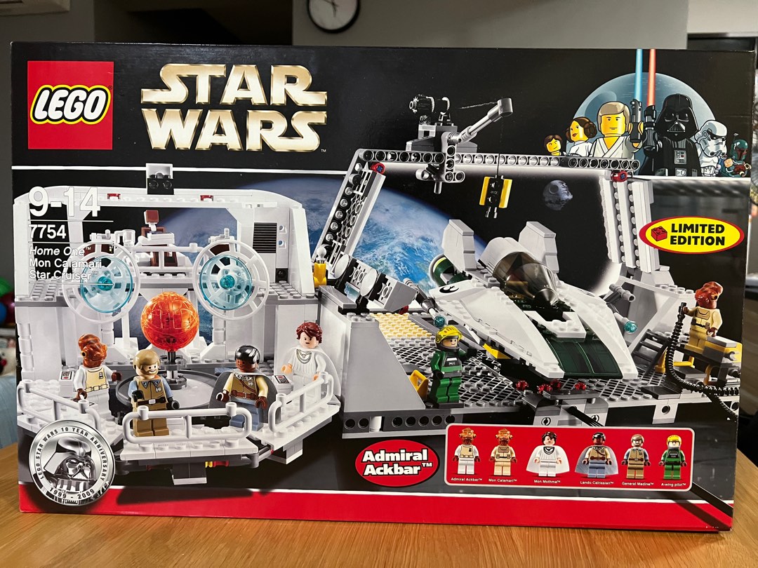 LEGO Star Wars 7754 - Home One Mon Calamari Star Cruiser, Hobbies ...