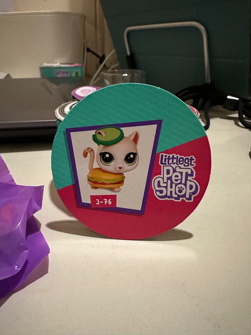 Littlest Pet Shop can blind bags. Burger kitty and flamingo., Hobbies ...