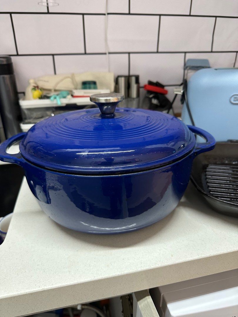 Lodge Cast Iron Pot 5.6L, Furniture & Home Living, Kitchenware ...