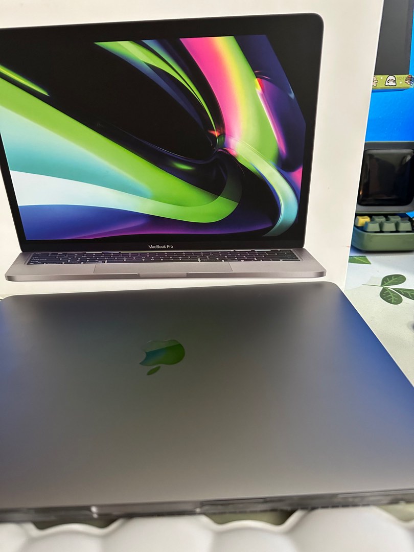 Macbook Pro M1 Chip 256gb, Computers & Tech, Laptops & Notebooks on Carousell