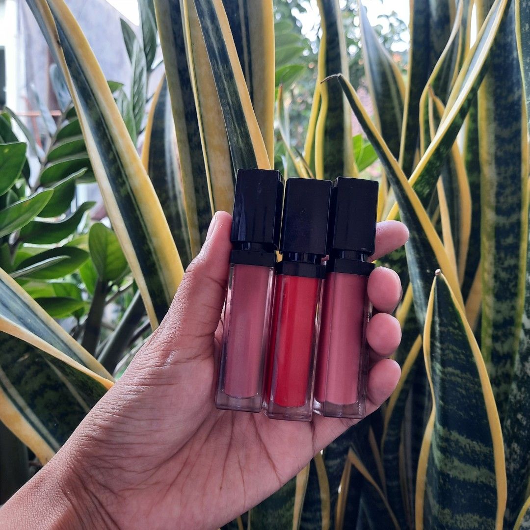 MAKEOVER LIP CREAM/ INTENSE MATTE LIP CREAM, Kesehatan & Kecantikan ...