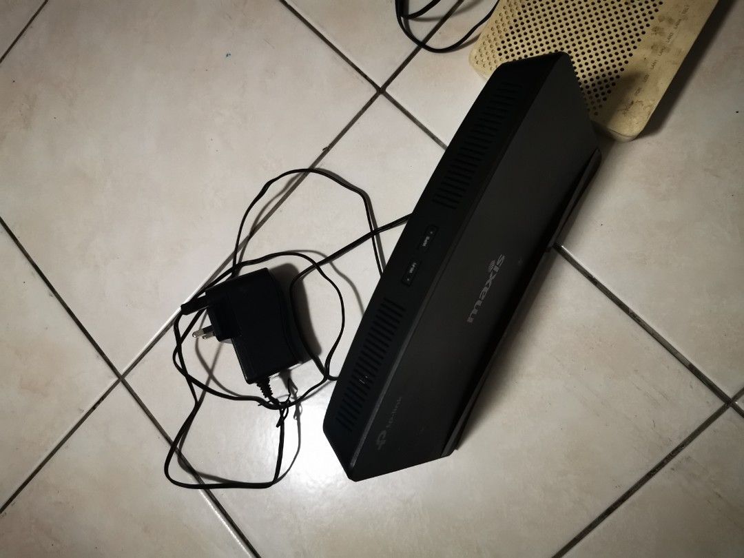 Maxis Wifi Router, Computers & Tech, Parts & Accessories, Networking on ...