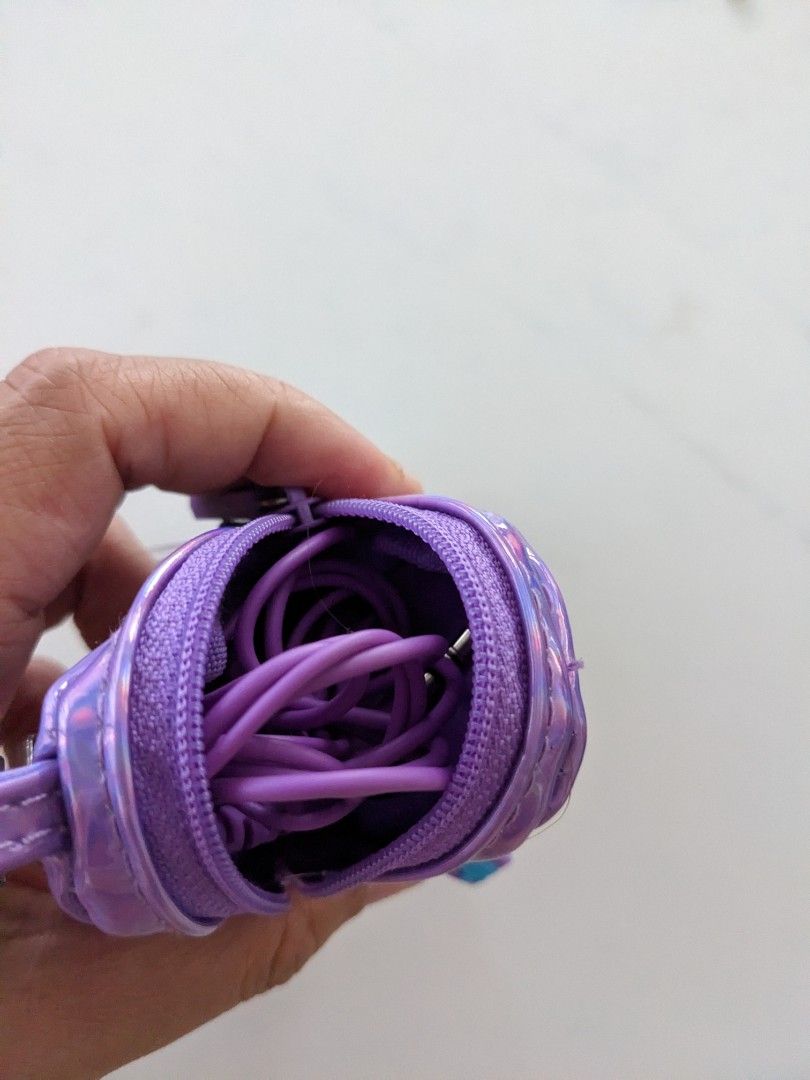 New Smiggle carry away earbuds, Audio, Earphones on Carousell